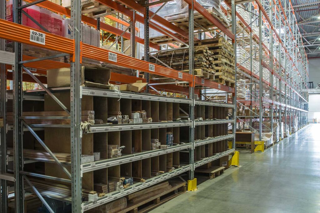 Maximise Safety & Efficiency with Warehouse Shelf Storage